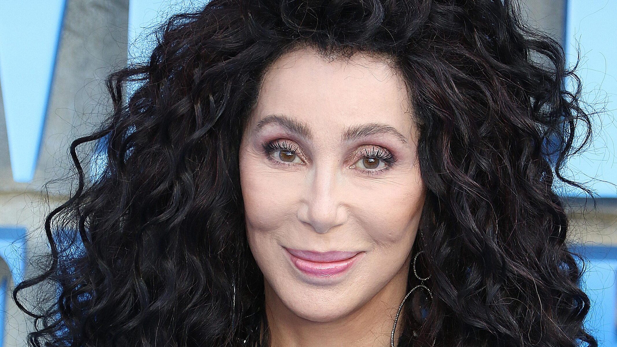 Cher on eronnut 40 vuotta nuoremmasta rakkaastaan - Voice.fi