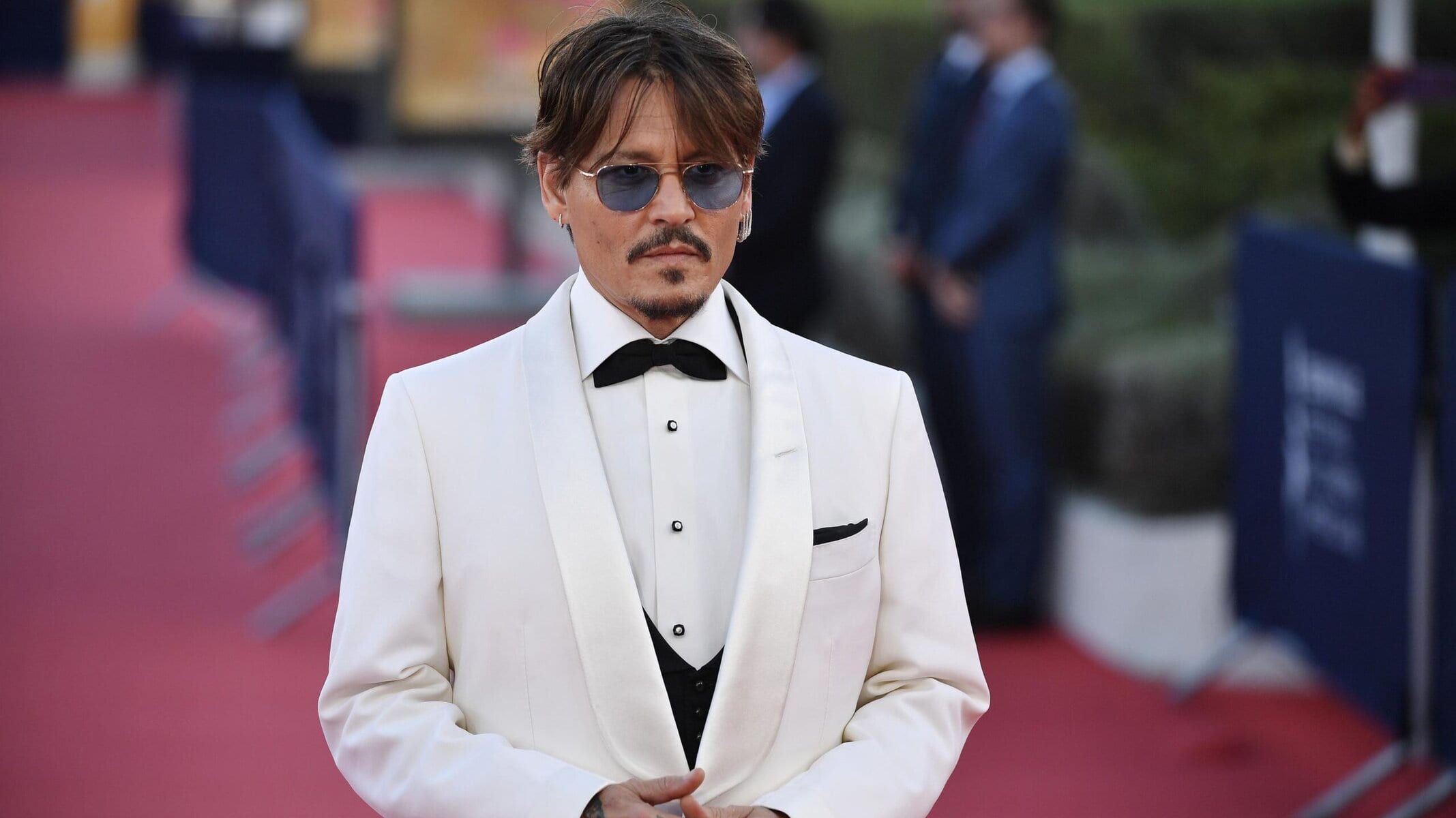Lähde: Johnny Depp voi hyvin ja seurustelee - "Hän työstää ongelmiaan ...