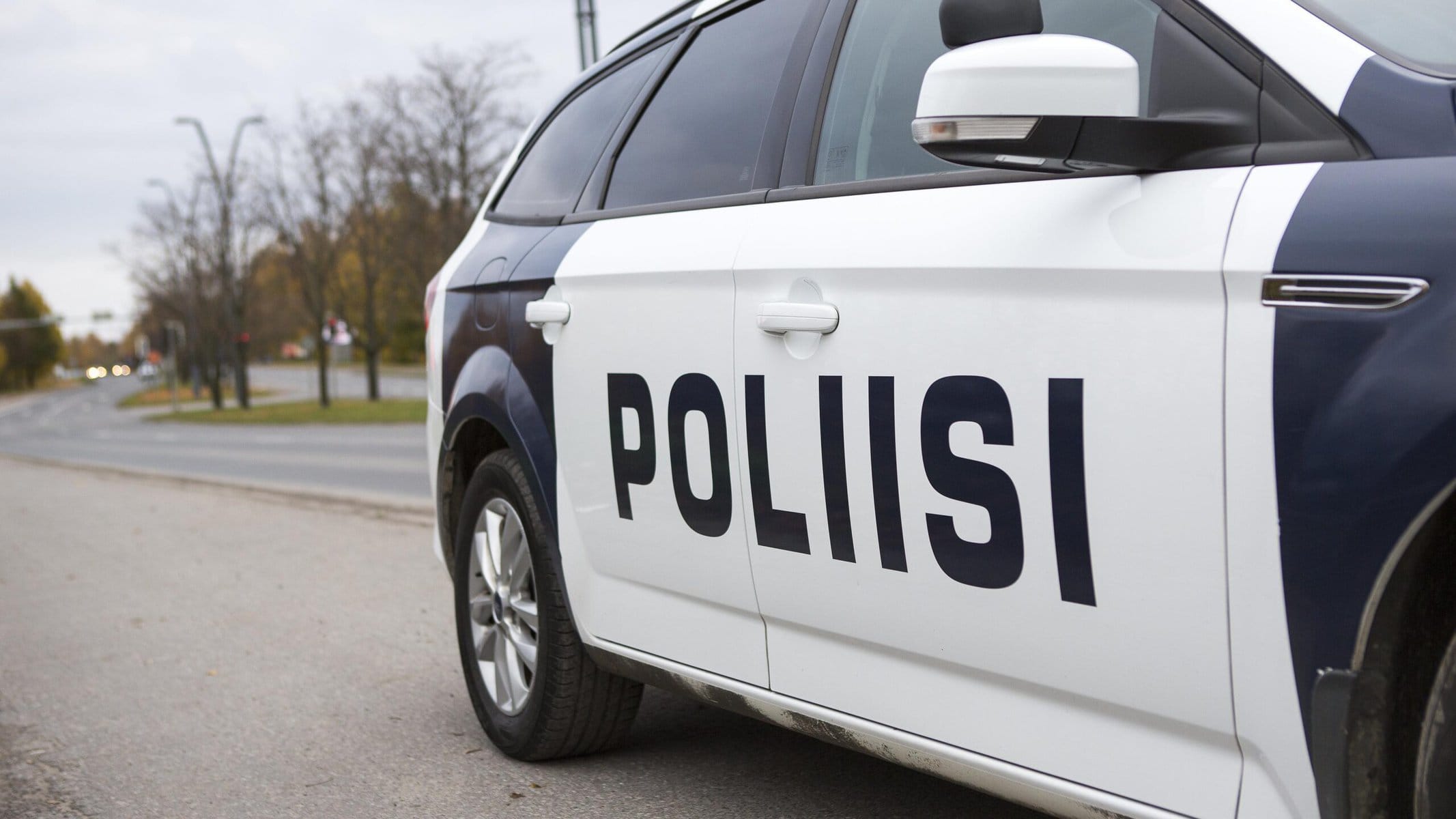 Auto osui lapseen jalkakäytävällä Kokkolassa - poliisi kaipaa ...