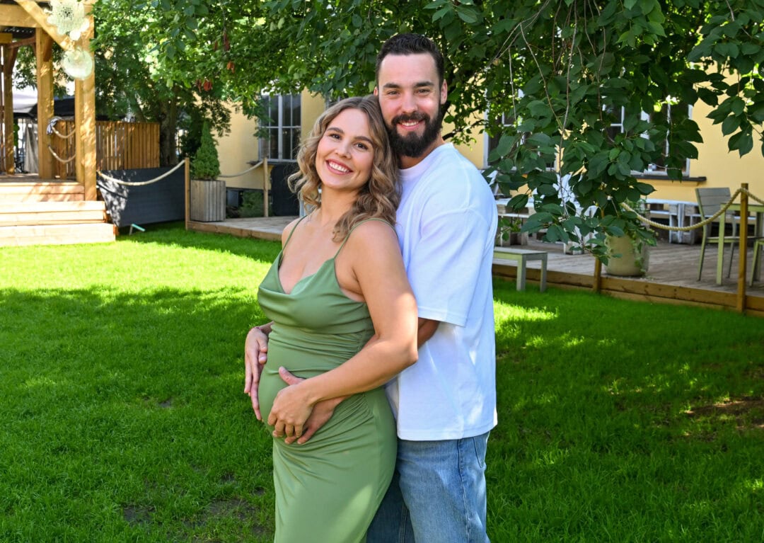 Joni Rintala ylistää puolisonsa kehon nopeaa palautumista synnytyksestä ...
